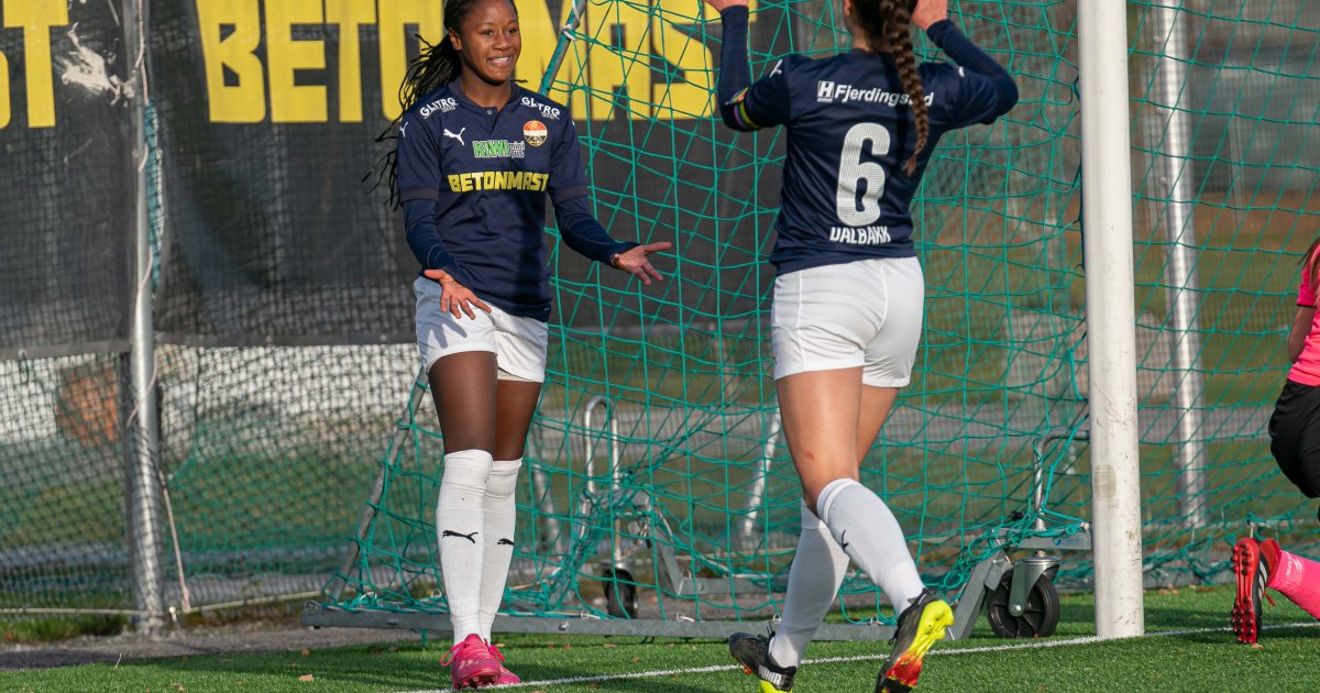 Mawa på J17-landslaget / Strømsgodset