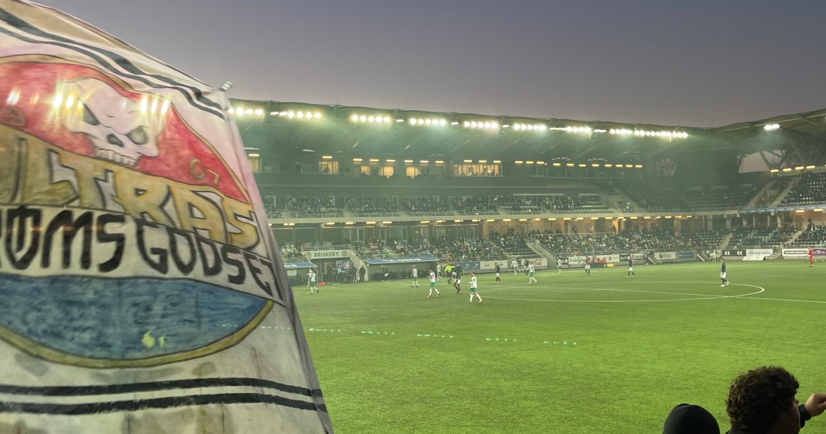 Hamar away med de beste sponsorene! / Strømsgodset